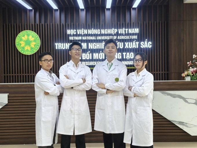 Sinh viên VNUA tối ưu hiệu quả, giảm phát thải khí nhà kính trong canh ...